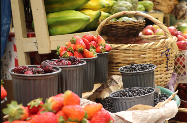 Precios de mora en Ecuador aumentan por demanda en época de colada morada