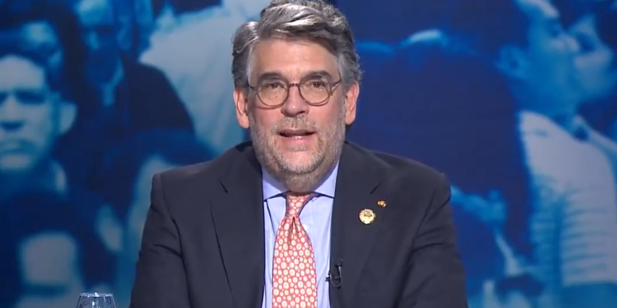 El CAL aprueba juicio político contra el exsecretario de la ...