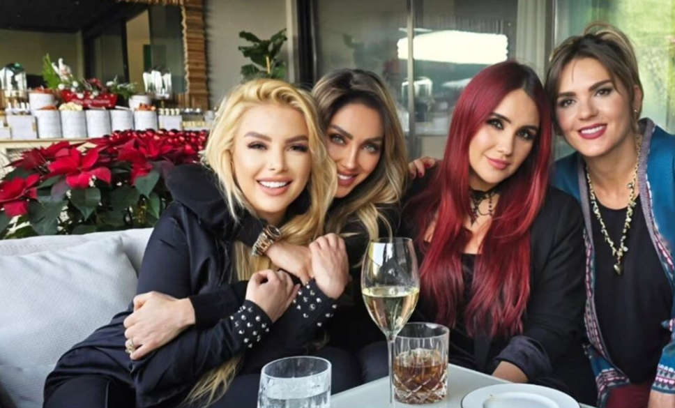 El emotivo reencuentro de Dulce María y Anahí para celebrar su ...
